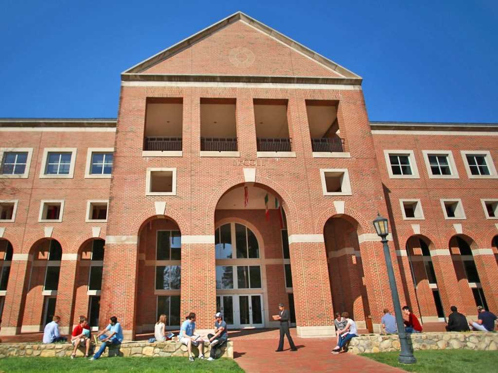 6 MBA students share their top tips for making the most of business ...