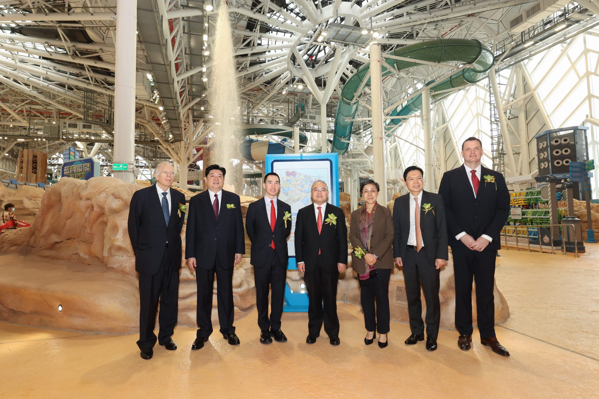 Melco unveils thrilling all-weather indoor waterpark and Epic Tower at ...